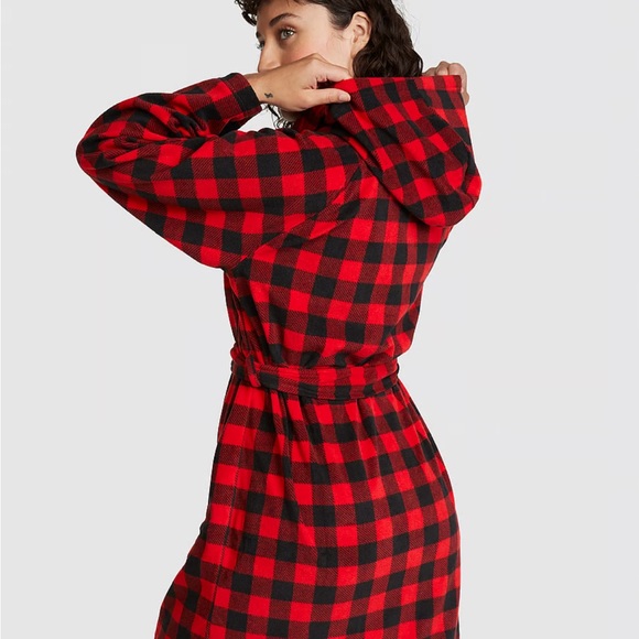 Victoria's Secret | Intimates & Sleepwear | New Victorias Secret Hooded ...